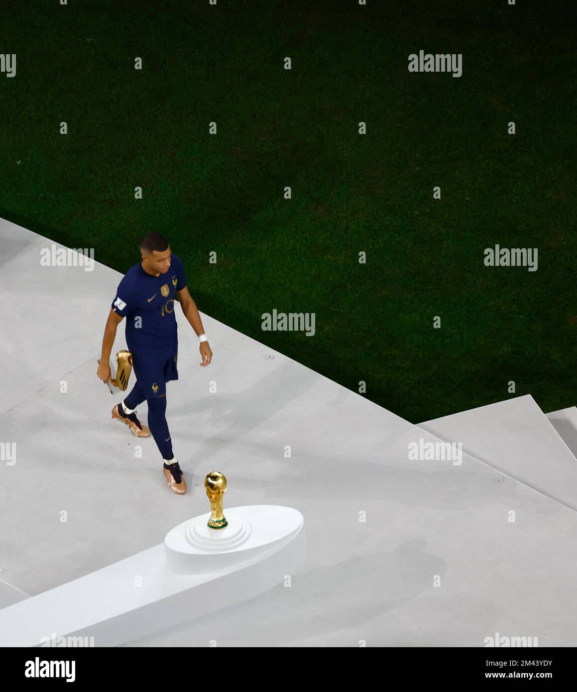 Golden boot world cup trophy hi-res stock photography and images - Alamy