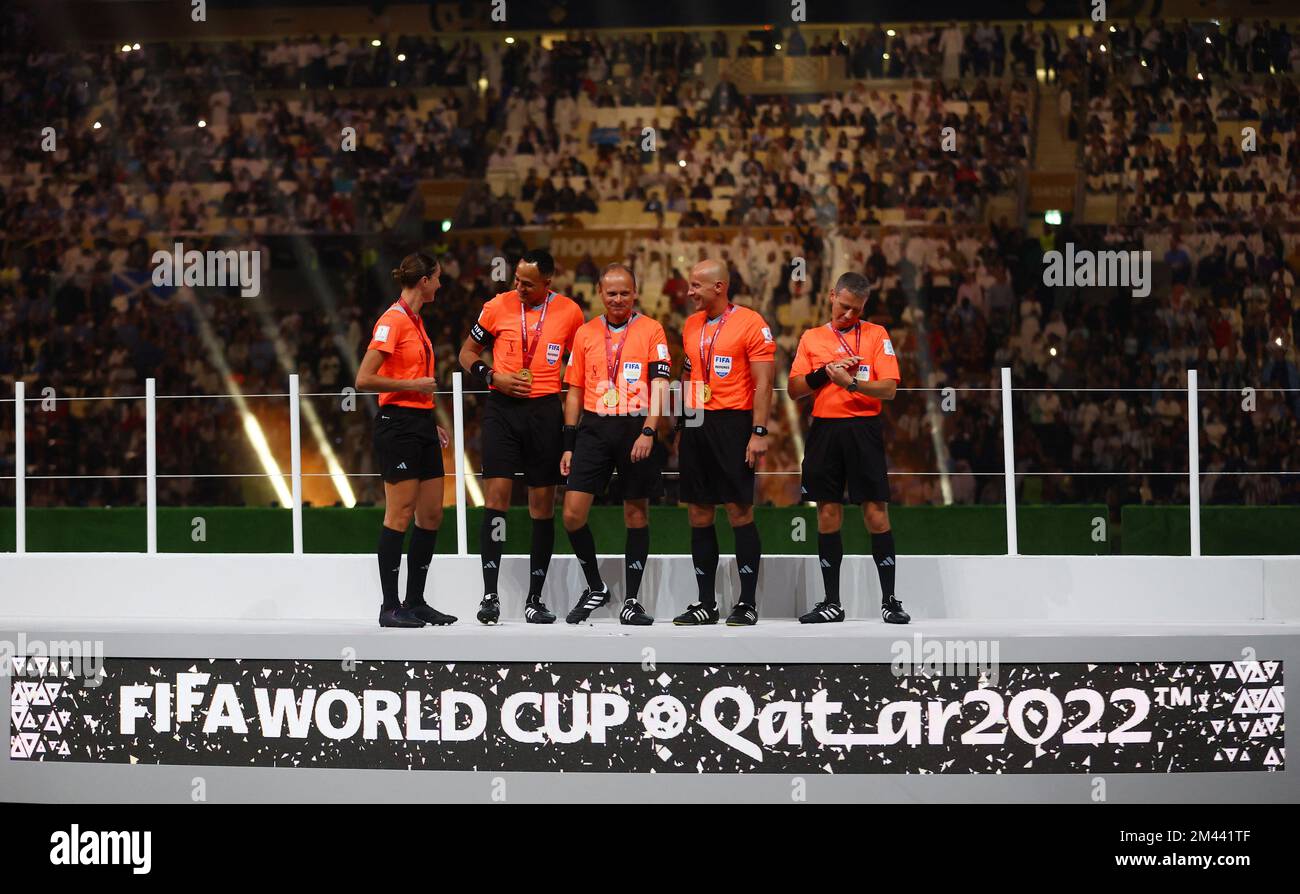 Medal presentation officials football hi-res stock photography and ...