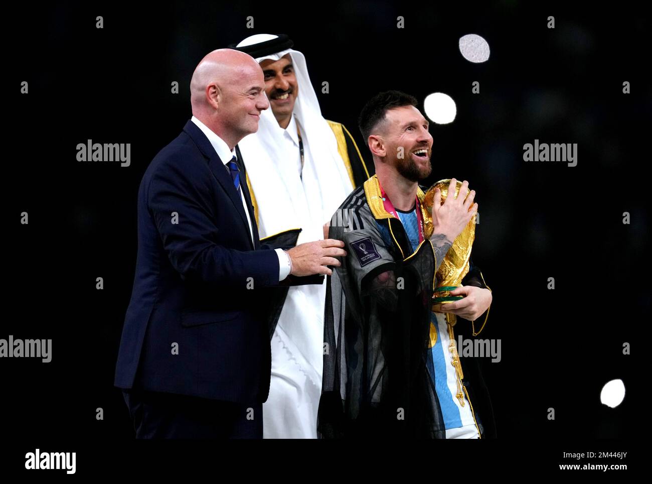 Lionel messi world cup 2022 trophy hi-res stock photography and images ...