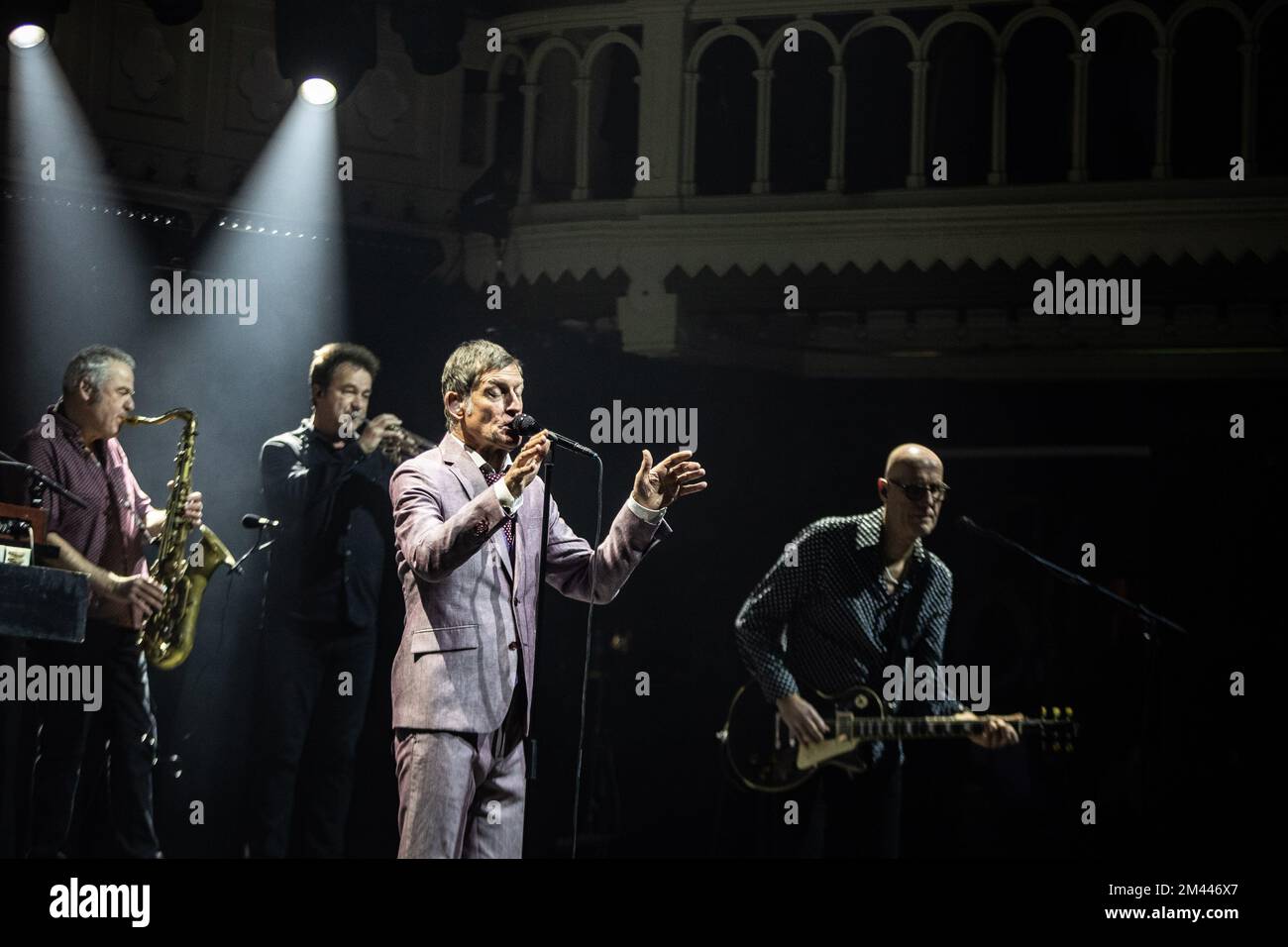 AMSTERDAM - Frontman Huub van der Lubbe of De Dijk during an intimate ...