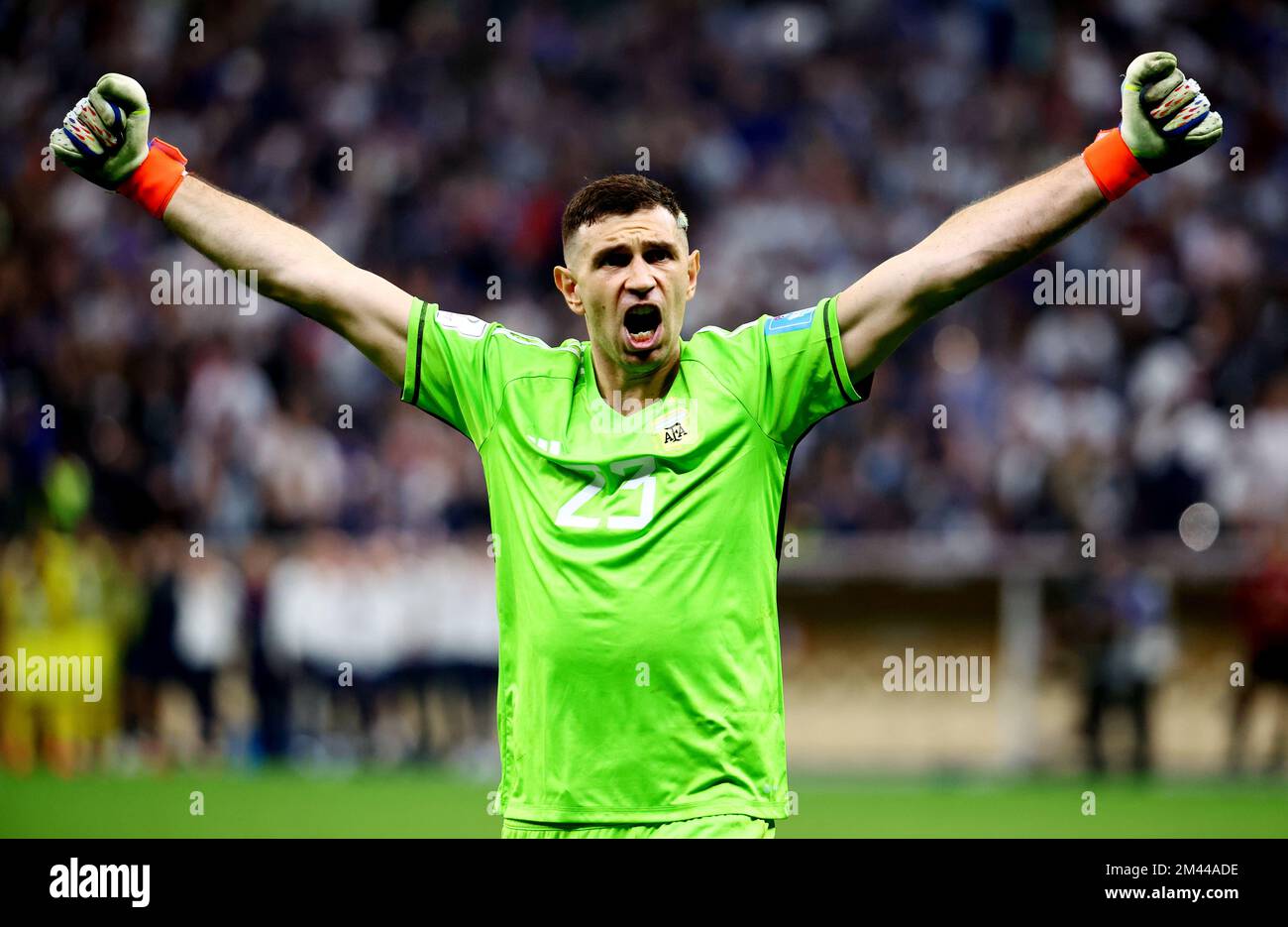 Doha, Qatar, 18th December 2022. Emiliano Martinez of Argentina ...