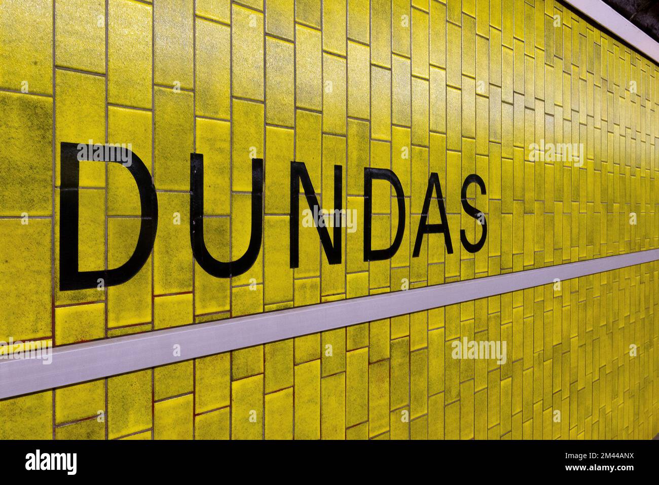 Dundas logo hi-res stock photography and images - Alamy