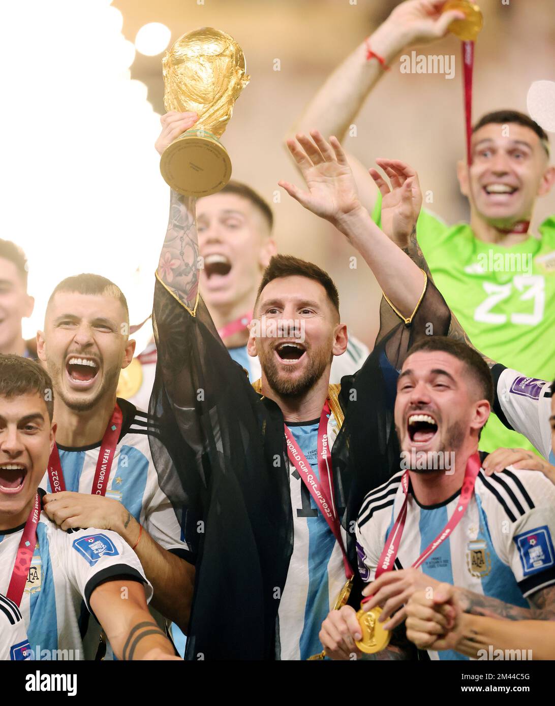 Lionel messi world cup 2022 trophy hi-res stock photography and images ...