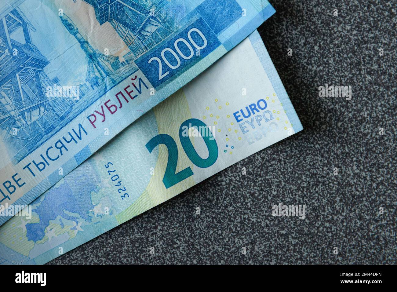 2000 Euro Note