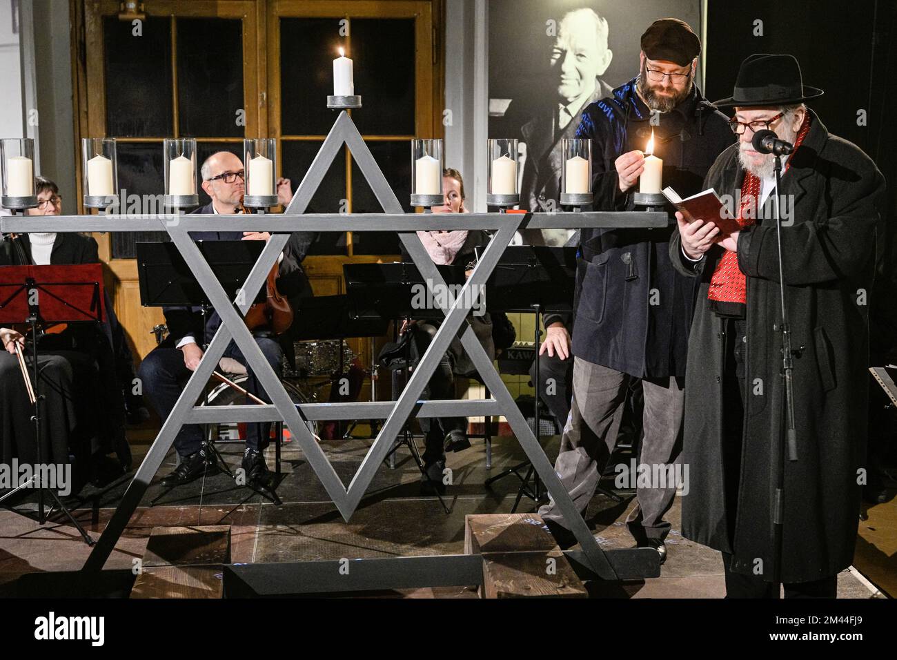 Prague, Czech Republic. 18th Dec, 2022. Czech Rabbi Karol Sidon (right ...