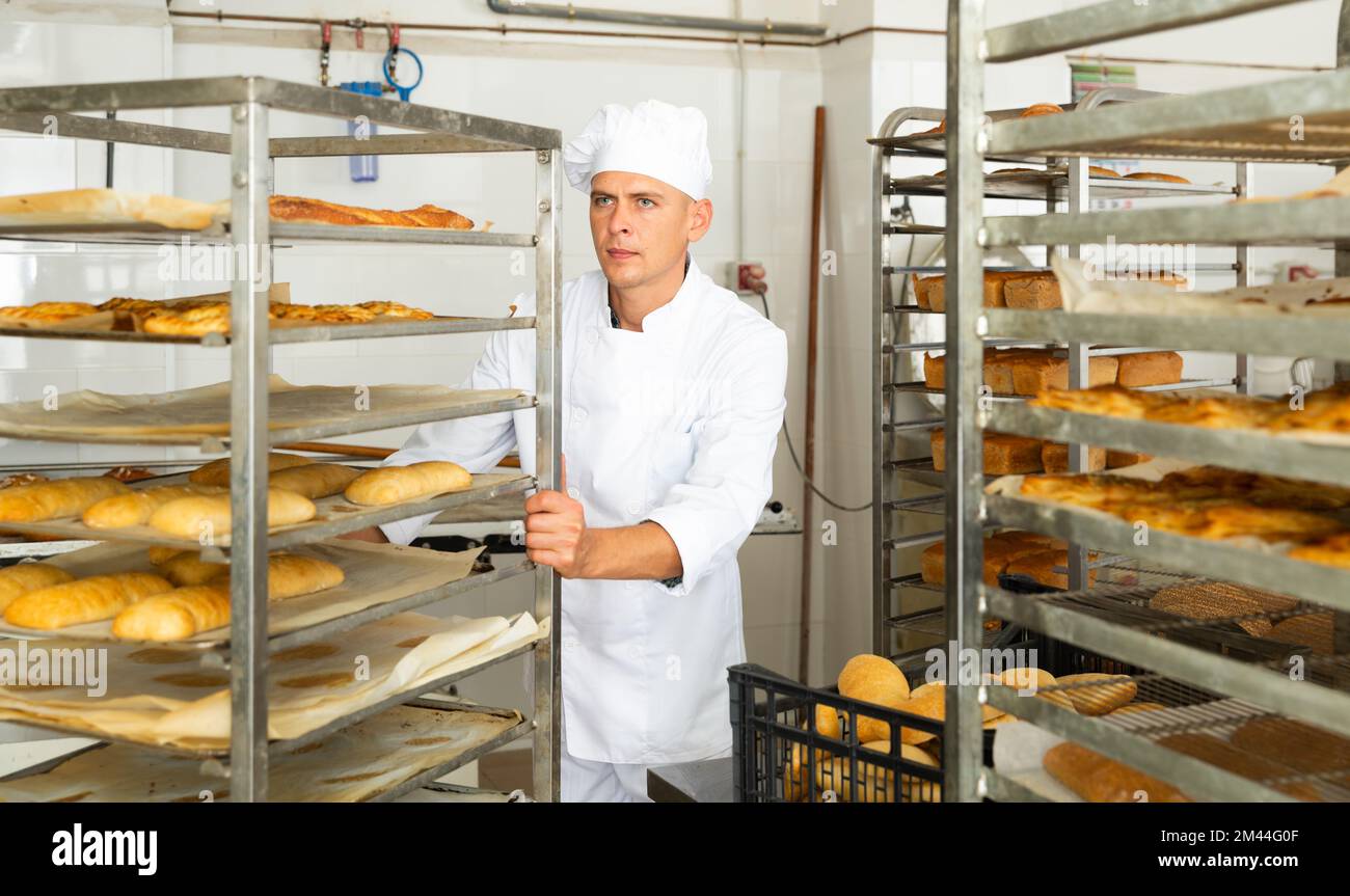 Industrial kitchen trolley hi-res stock photography and images - Alamy