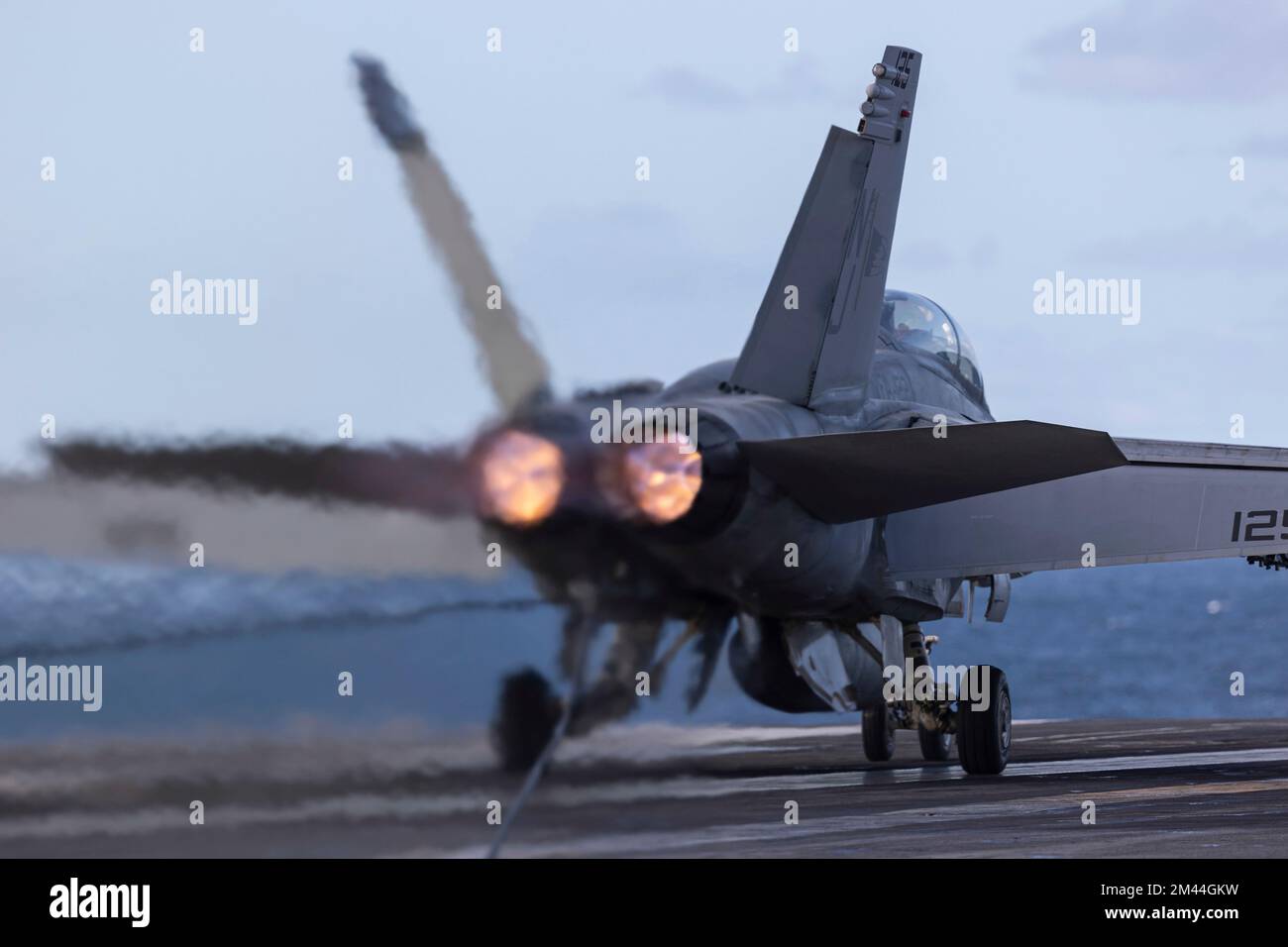 An F/A-18E, assigned to Strike Fighter Squadron (VFA) 122, makes an ...