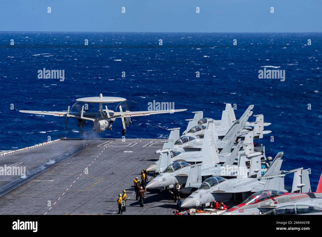 221218-N-MH015-1060 PACIFIC OCEAN (Dec. 18, 2022) An E-2C Hawkeye from ...