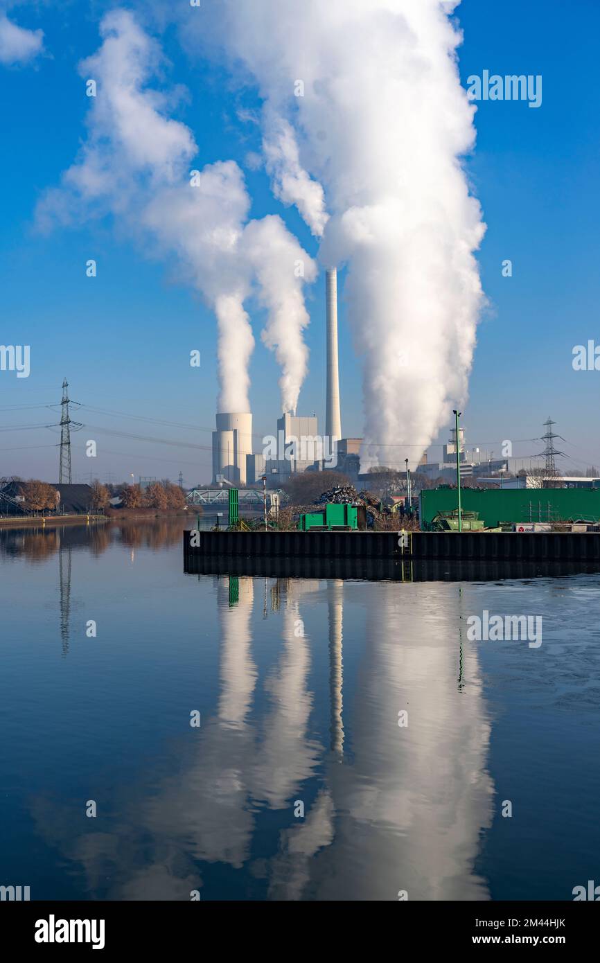 The STEAG combined heat and power plant in Herne-Baukau, hard coal ...