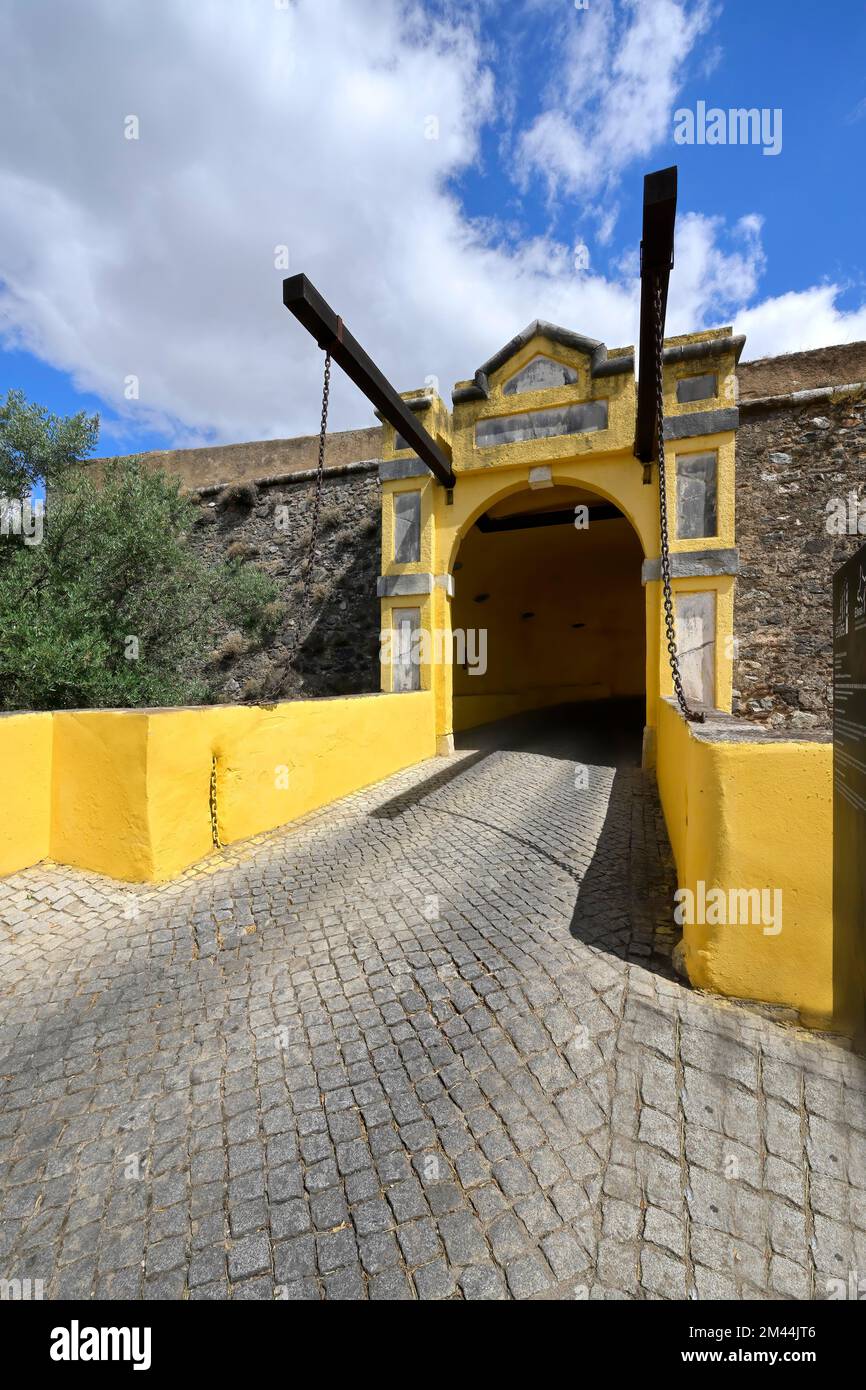 Esquina outer gate hi-res stock photography and images - Alamy