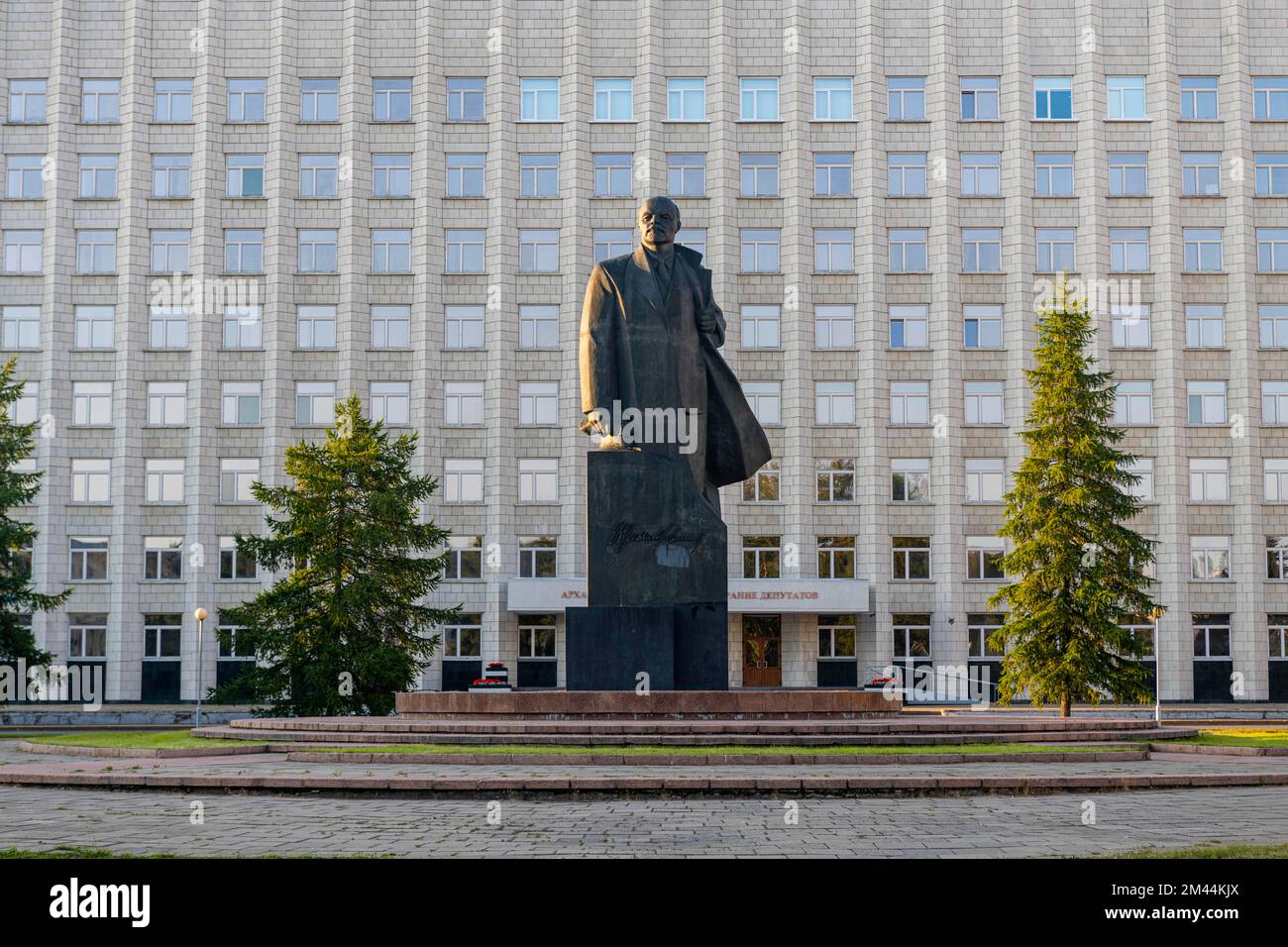 Lenin statue in Arkhangelsk, Russia Stock Photo - Alamy