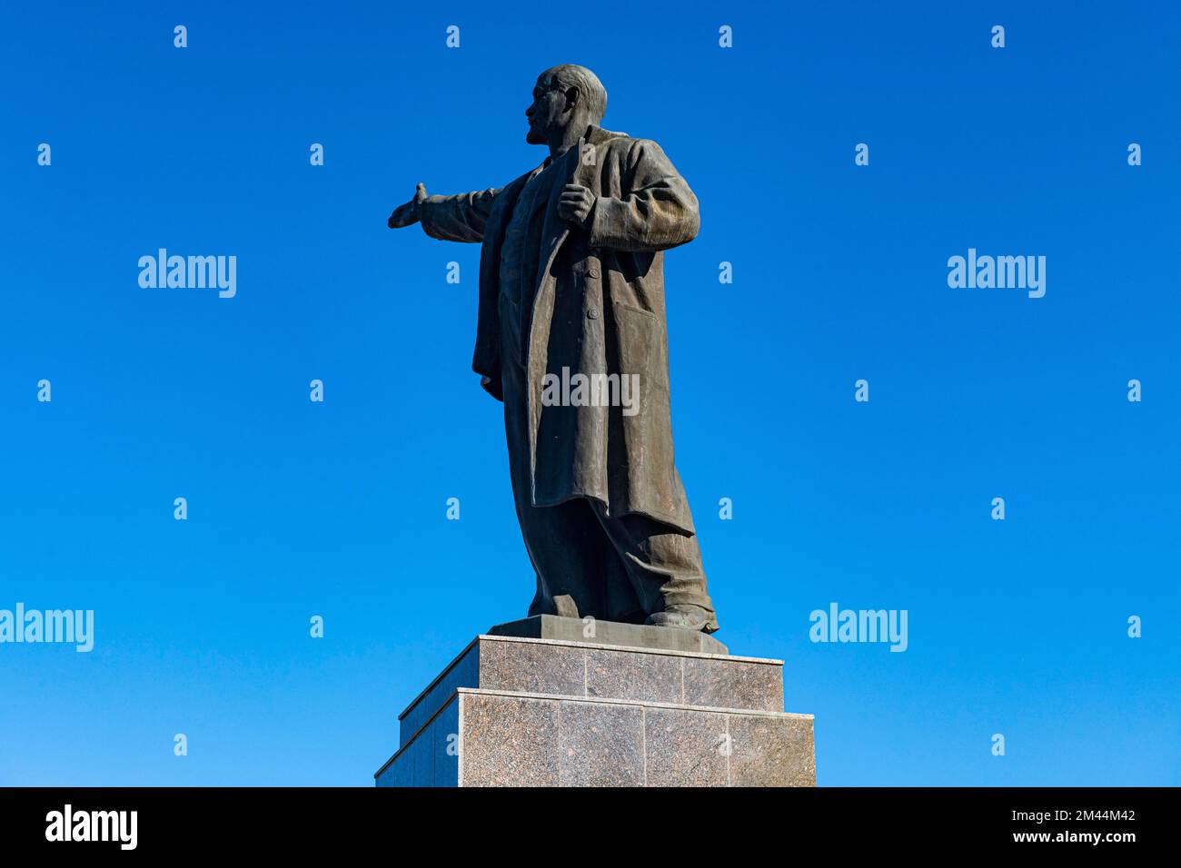 Square lenin hi-res stock photography and images - Alamy