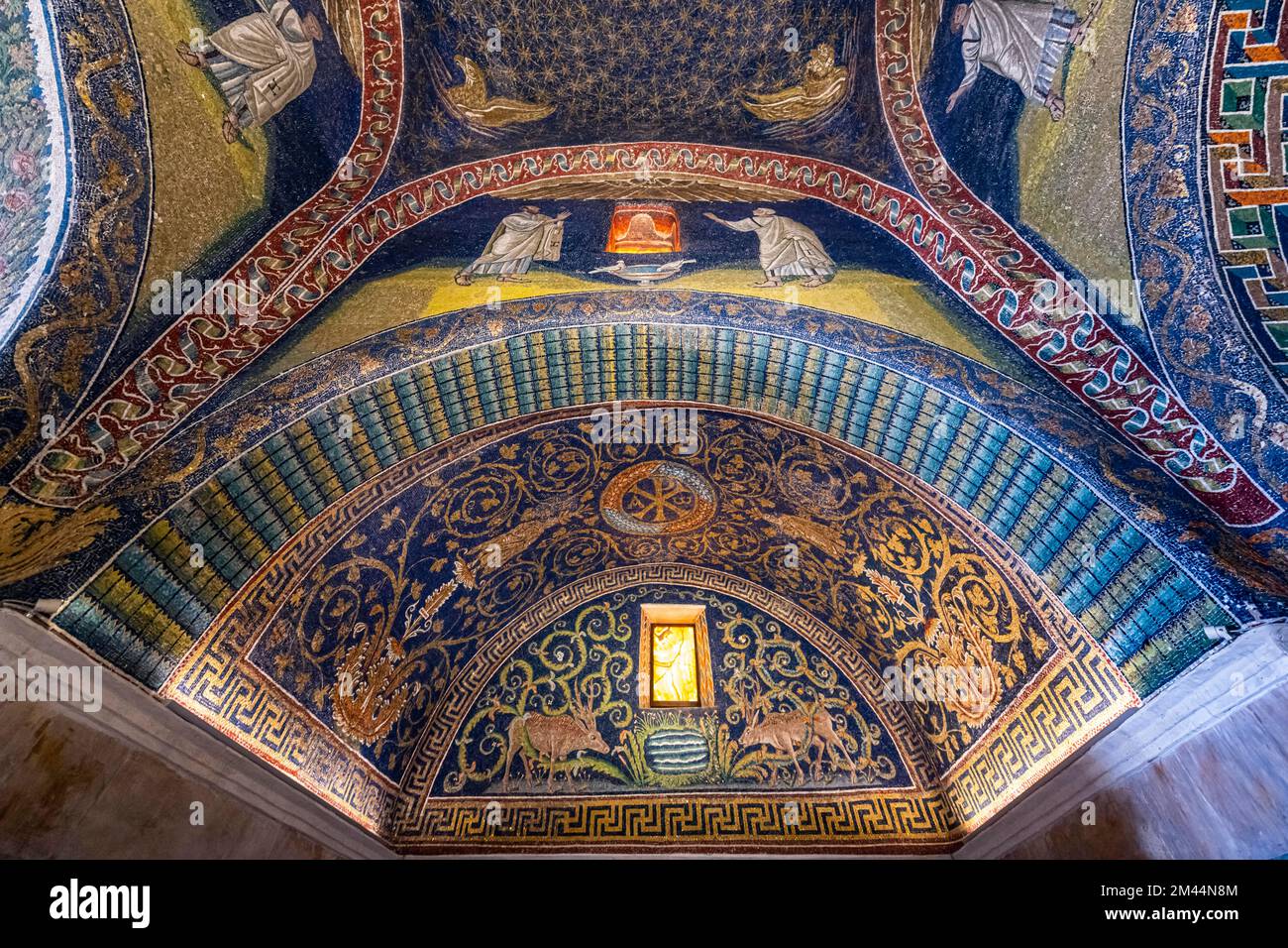 Beautiful mosaics in the Basilica di San Vitale, Unesco world heritage ...