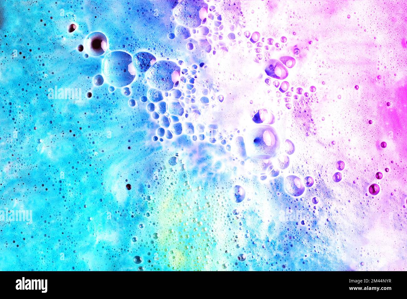 Fizzy bath hi-res stock photography and images - Alamy