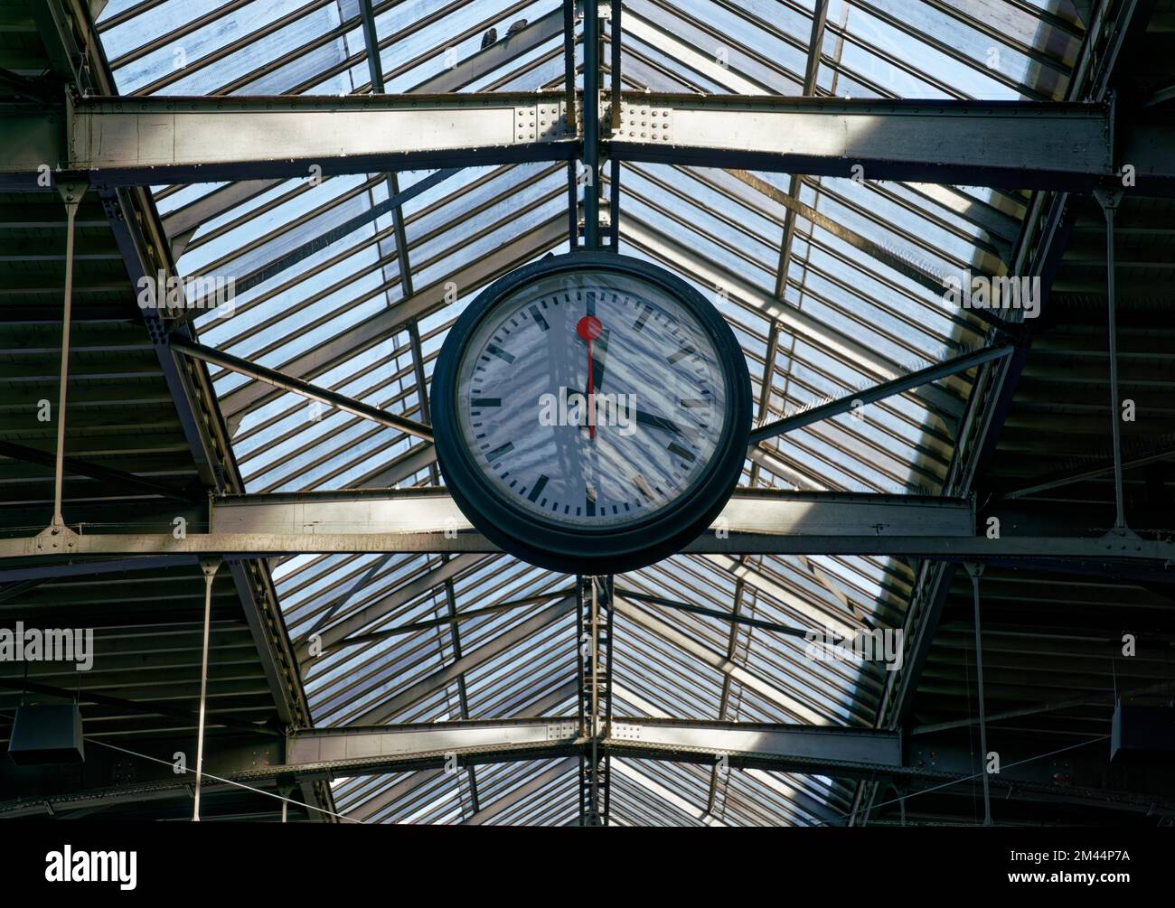 Zurich clock hi-res stock photography and images - Alamy