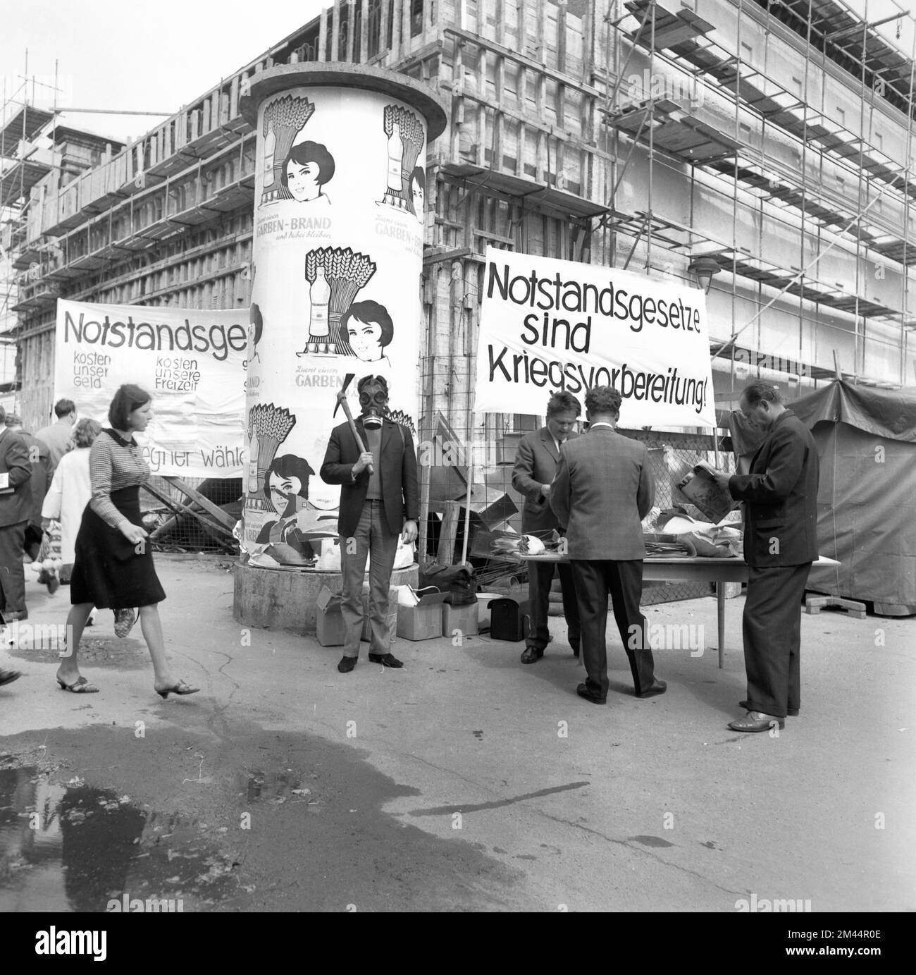 The German Peace Union (DFU), founded in 1960, fought its election ...