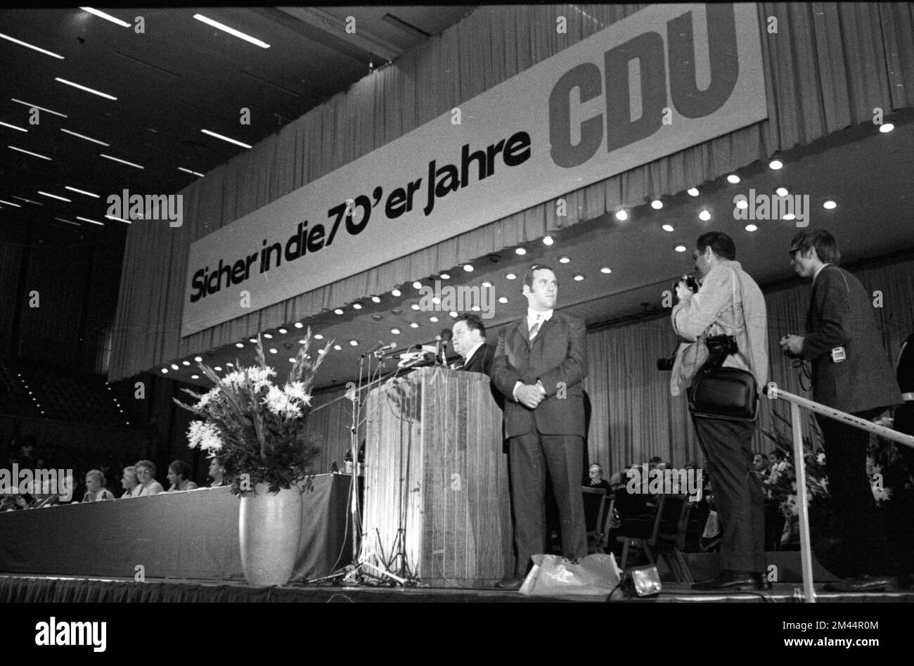 The head of the CSU, F. J. Strauss, also came to the Gruga in Essen in ...