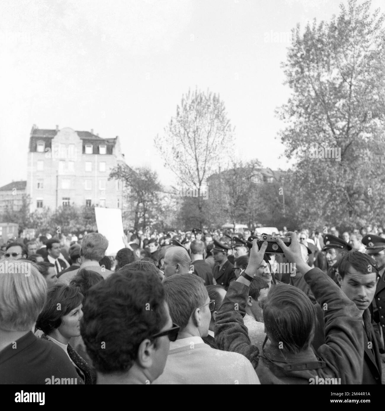 The German Federation of Trade Unions (DGB) demonstrated in 1966 ...