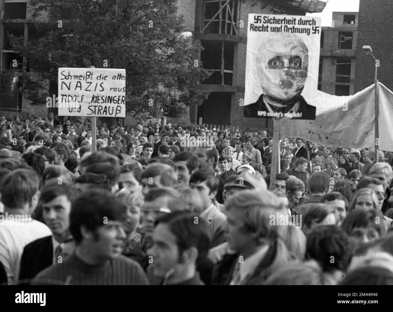 The election campaign of the right-wing radical and neo-Nazi NPD, here ...