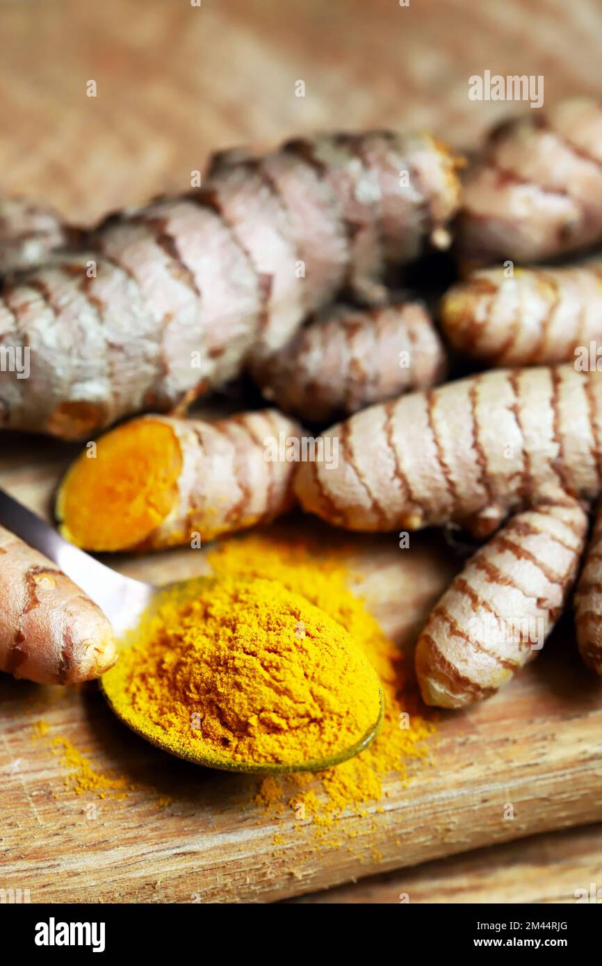 Turmeric. Turmeric root. Powder turmeric seasoning Stock Photo - Alamy