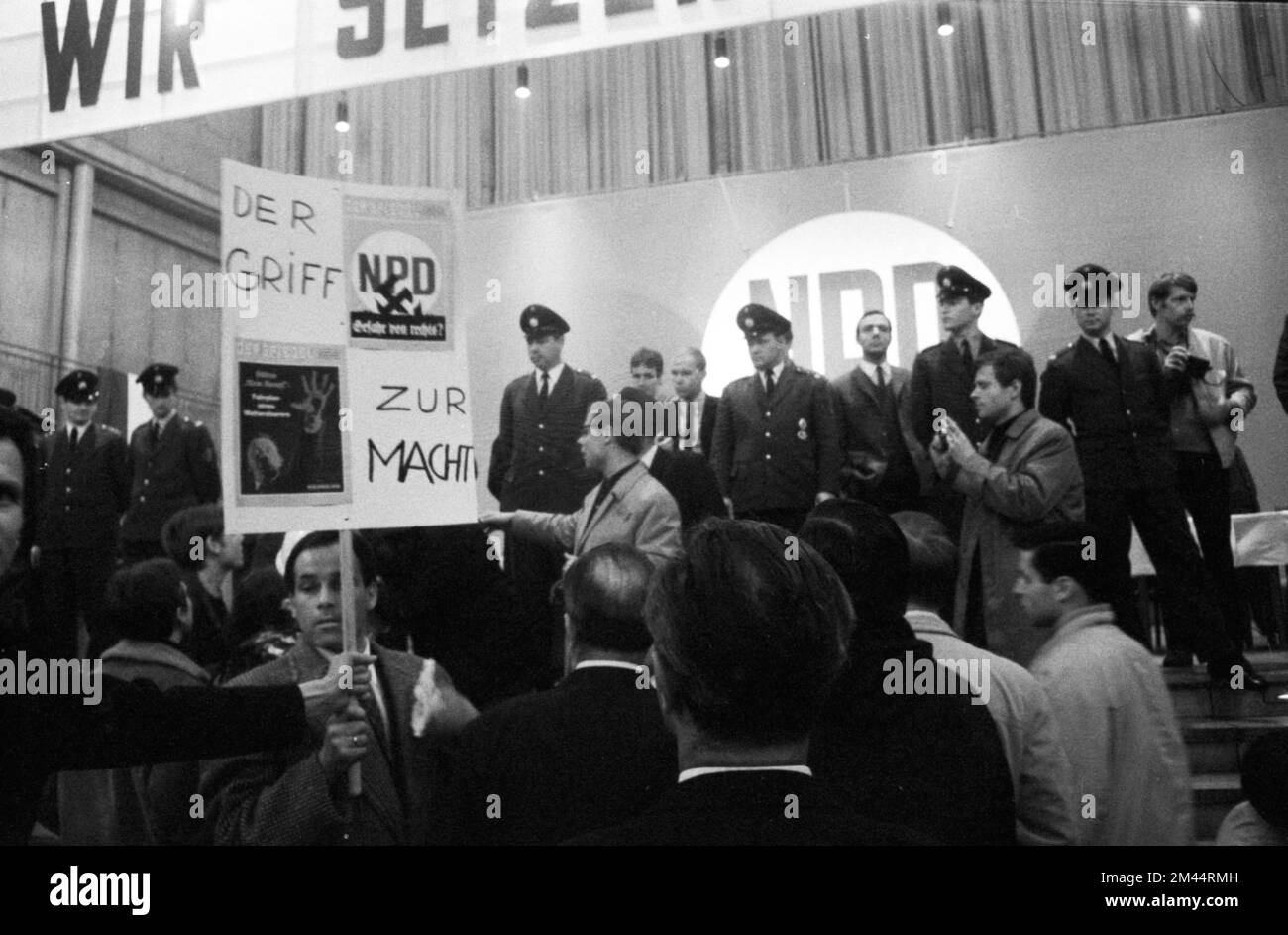 The election campaign of the radical right-wing National Democratic ...