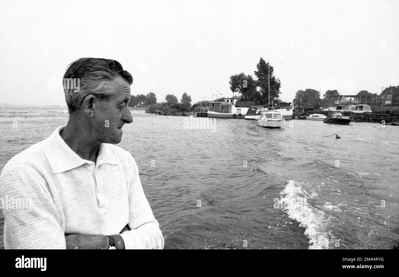 The poison accident on the Rhine, here on 20. 3. 1969, had terrible ...