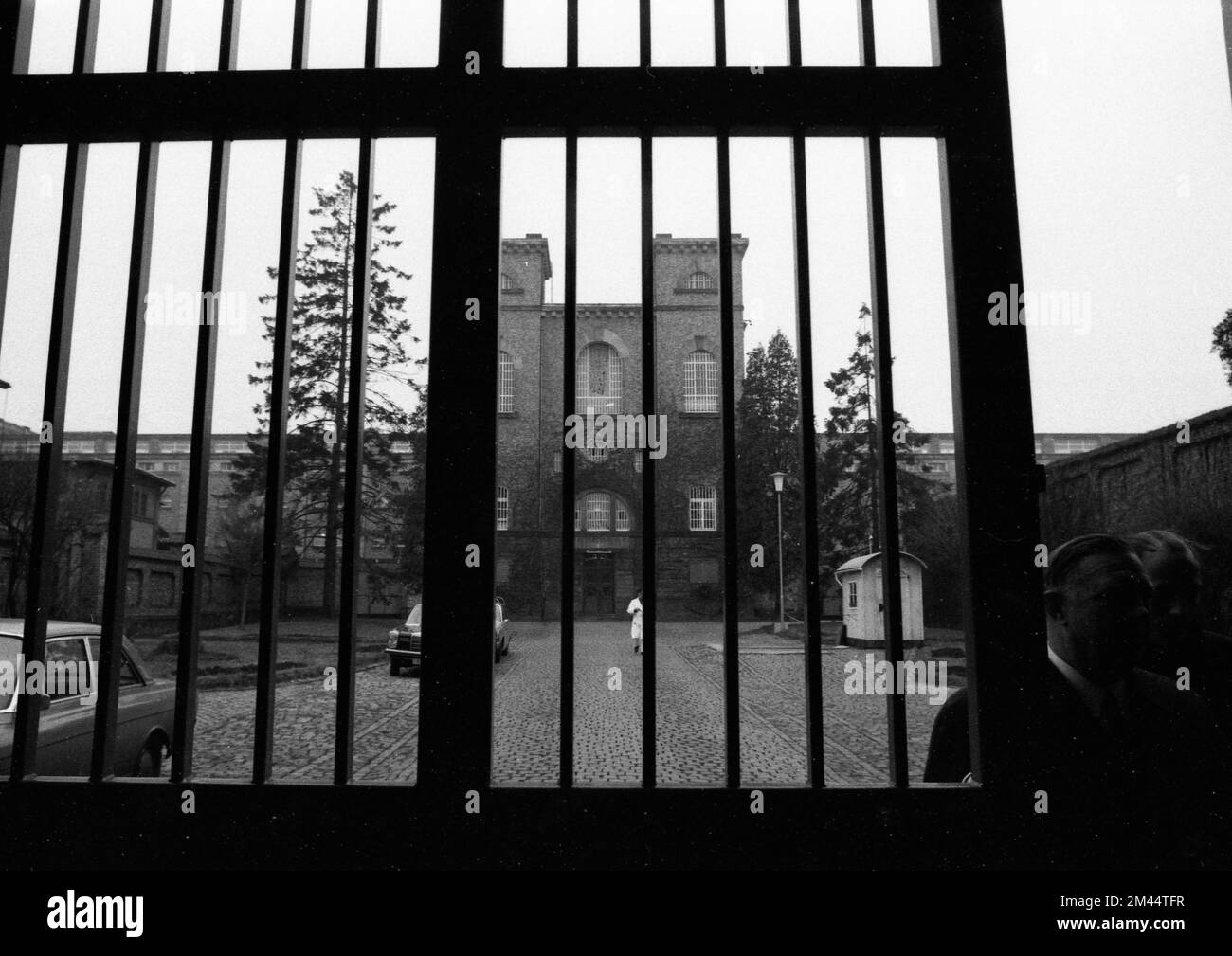 Life in the prisons and penitentiaries Werl, Butzbach and Muenster in ...