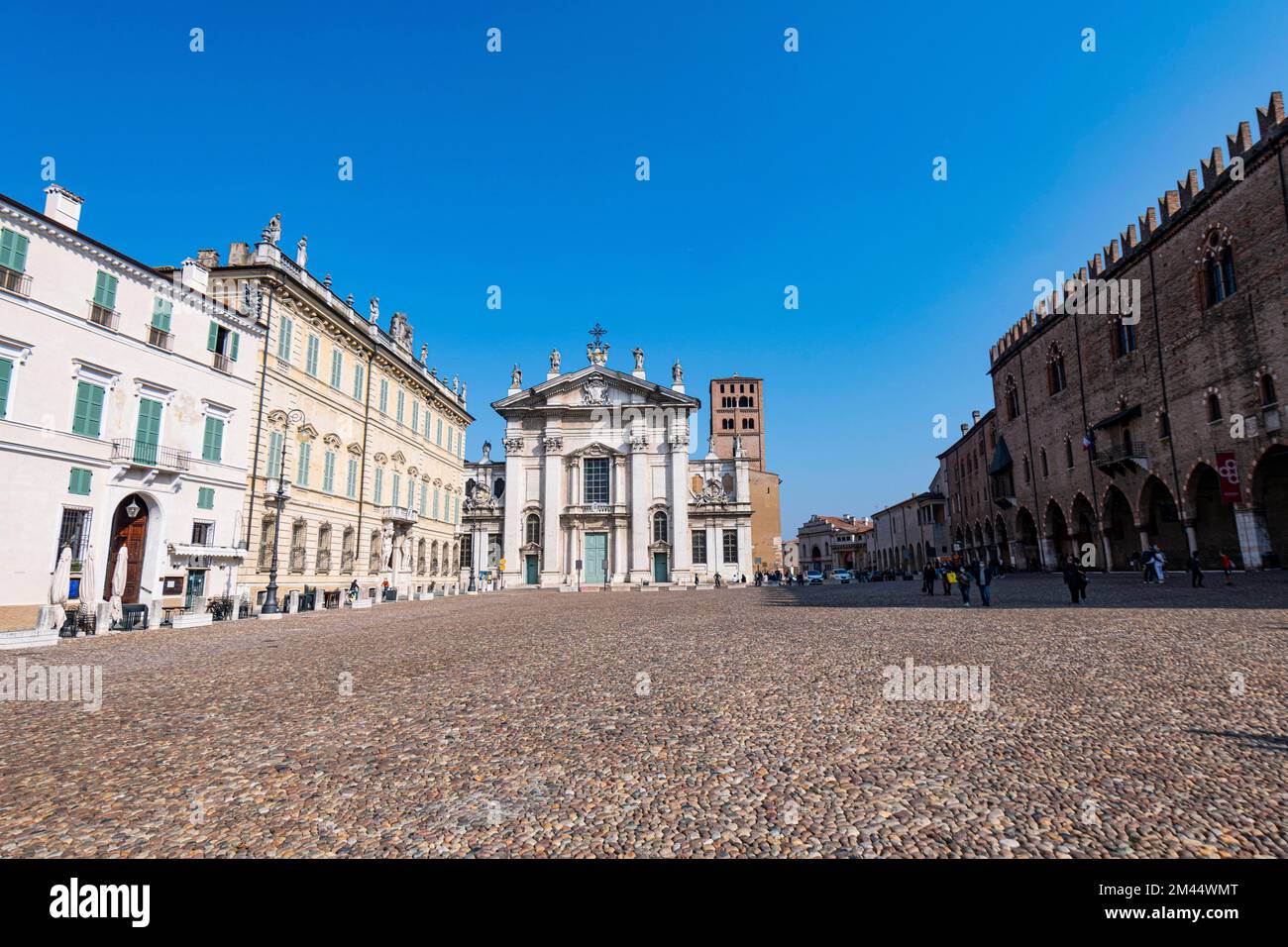 Mantua cathedral, Unesco world heritage site Mantua, Italy Stock Photo ...