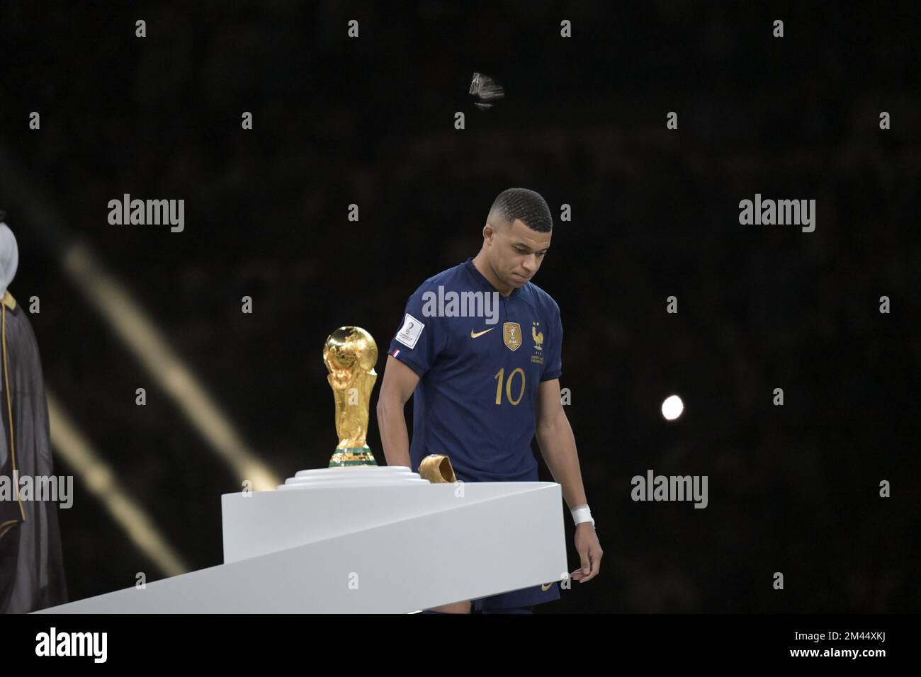 Messi 2022 trophy celebration hi-res stock photography and images - Alamy