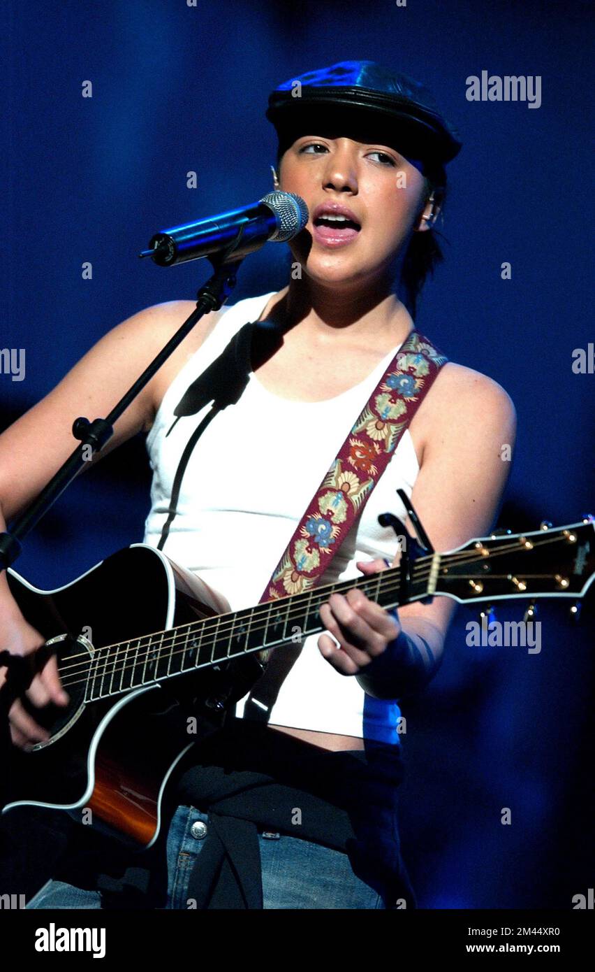 Michelle branch hi-res stock photography and images - Alamy