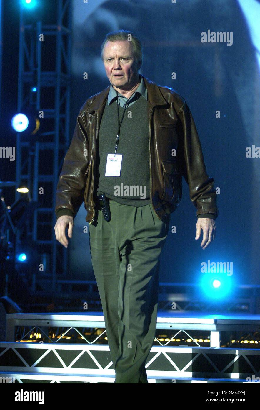 Jon Voight at Mohammad Ali's 60th Birthday Celebration 2002 Credit: Ron ...