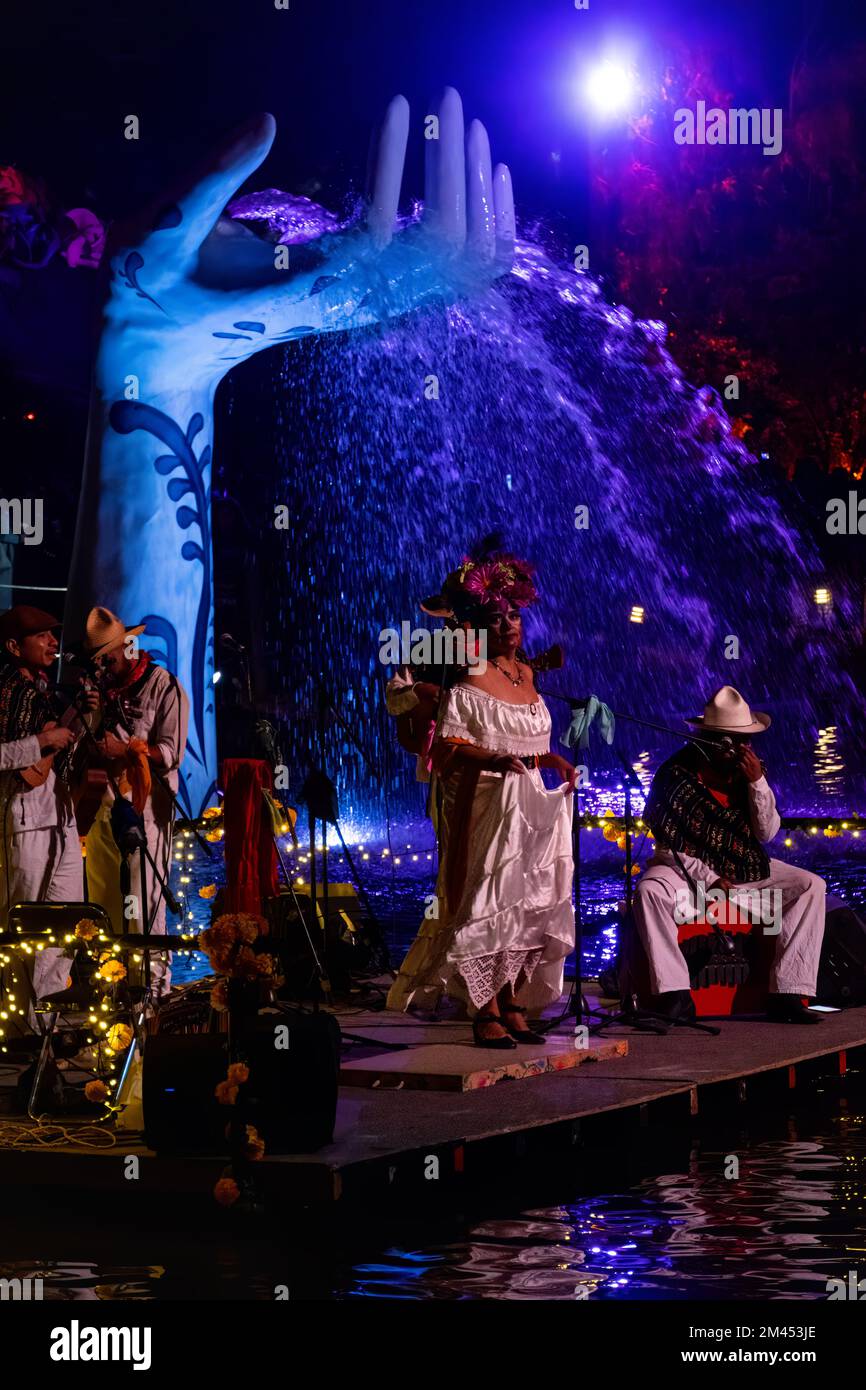 Musical_group hi-res stock photography and images - Alamy