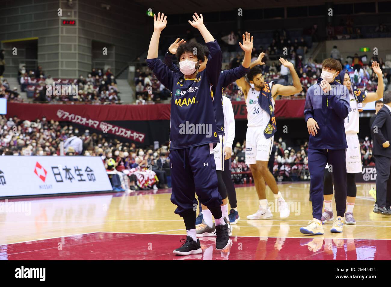 Kawasaki Todoroki Arena, Kanagawa, Japan. 16th Dec, 2022. Yuta Tabuse ...
