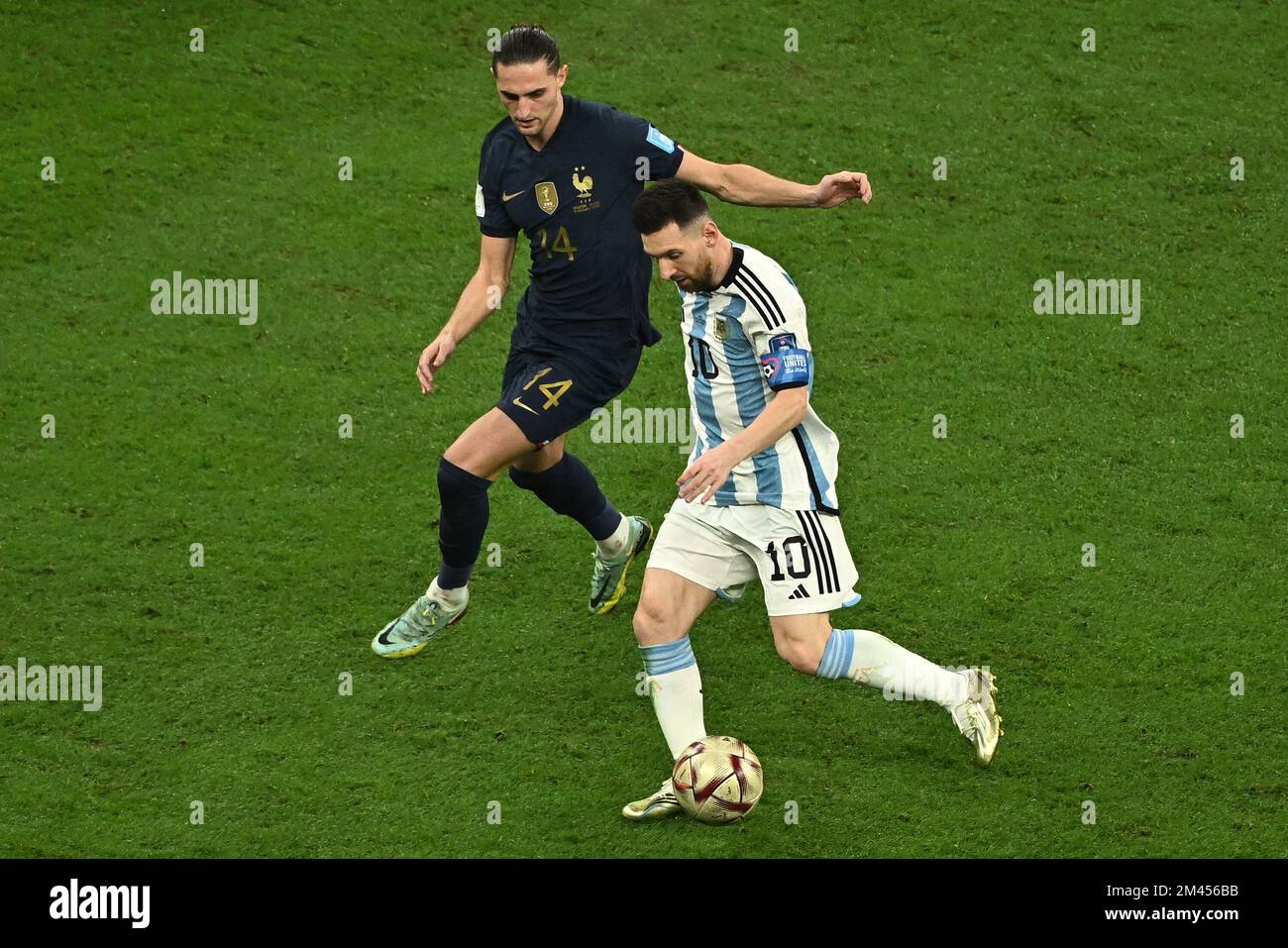 Adrien Rabiot of France and Lionel Messi of Argentina during Argentina ...