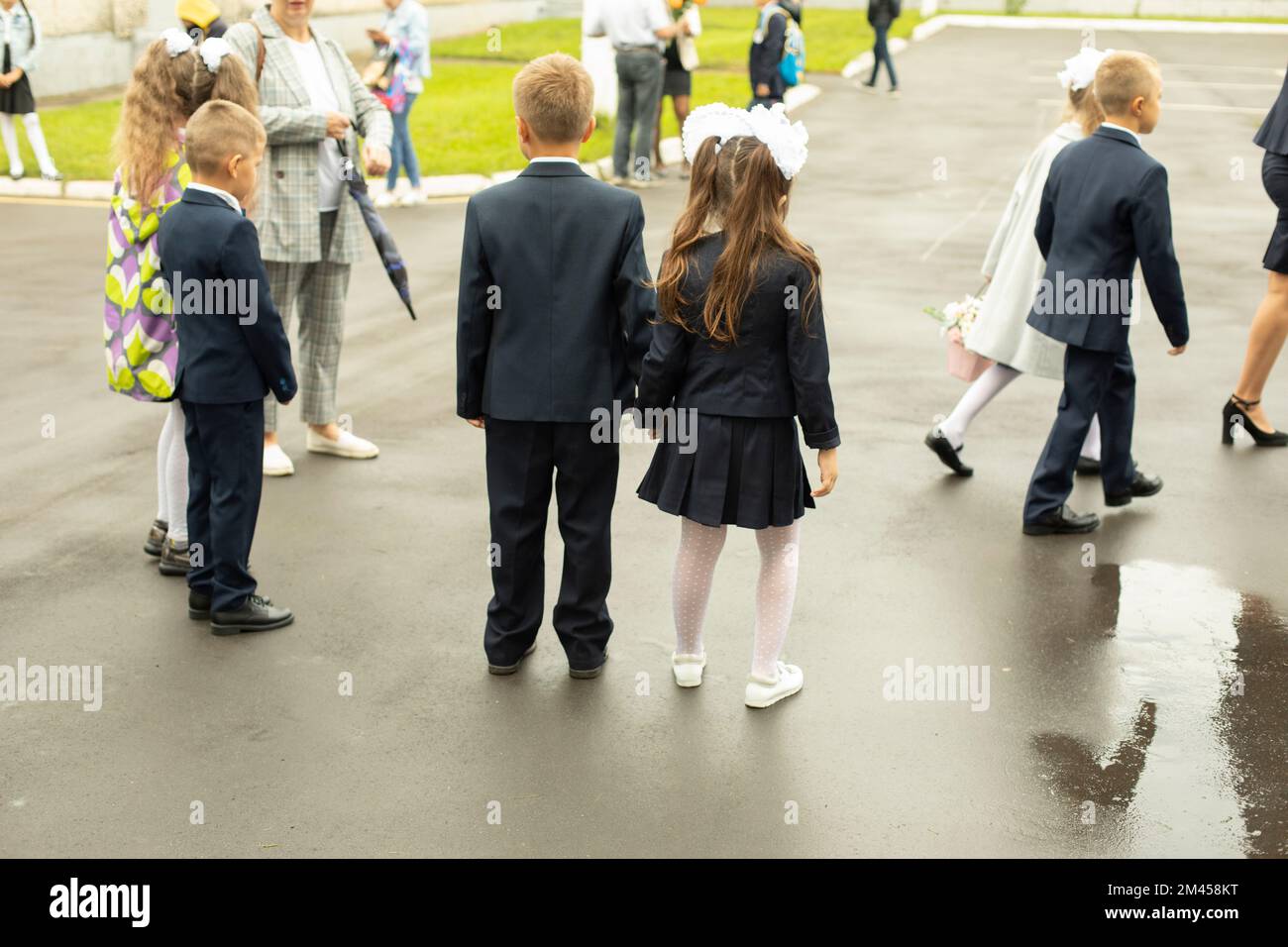 Russian school children uniform hi-res stock photography and images - Alamy