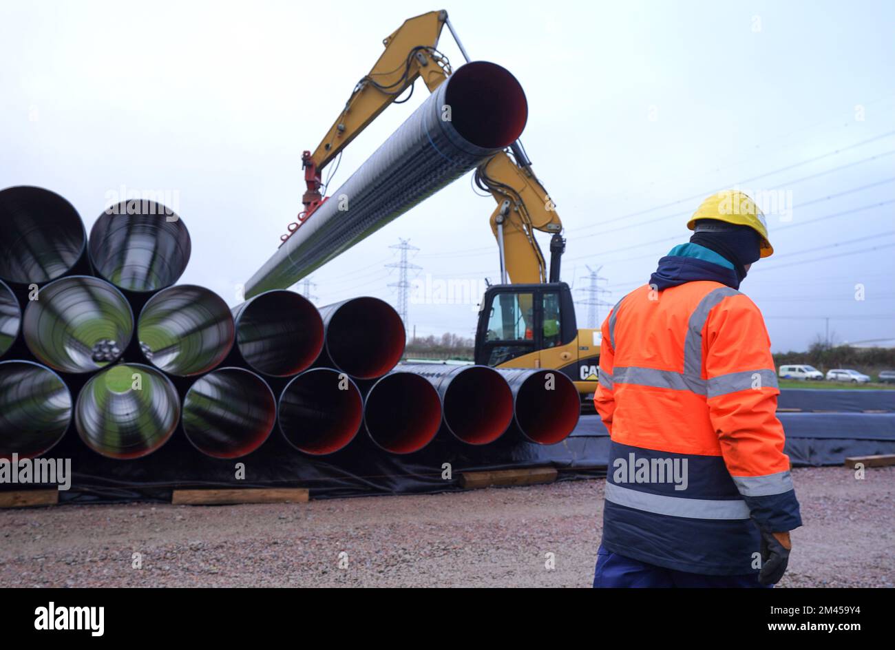 FILED - 08 December 2022, Schleswig-Holstein, Brunsbüttel: An ETL 180 ...