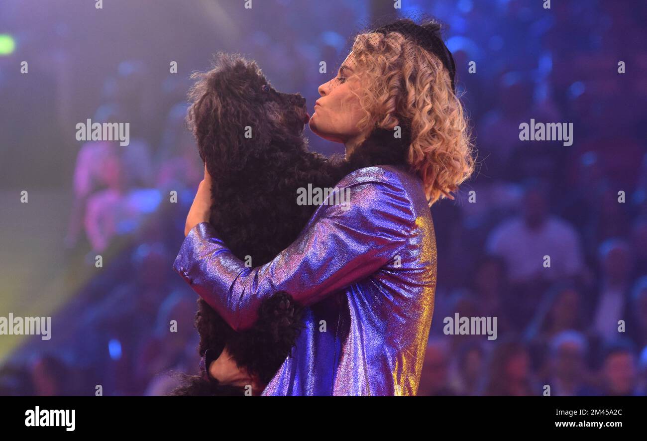 Munich, Germany. 09th Dec, 2022. Comedian Hazel Brugger performs in the ...