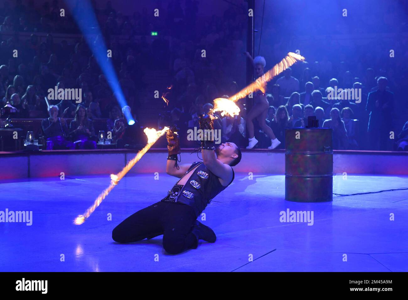 Munich, Germany. 09th Dec, 2022. Professional dancer Massimo Sinato ...