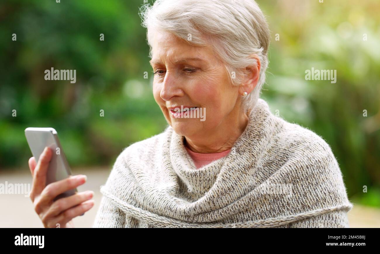 Seated female hi-res stock photography and images - Alamy