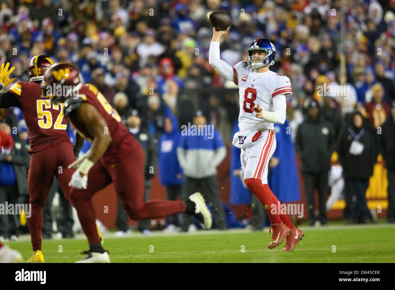 Landover, MD, USA. 18th Dec, 2022. New York Giants quarterback Daniel ...