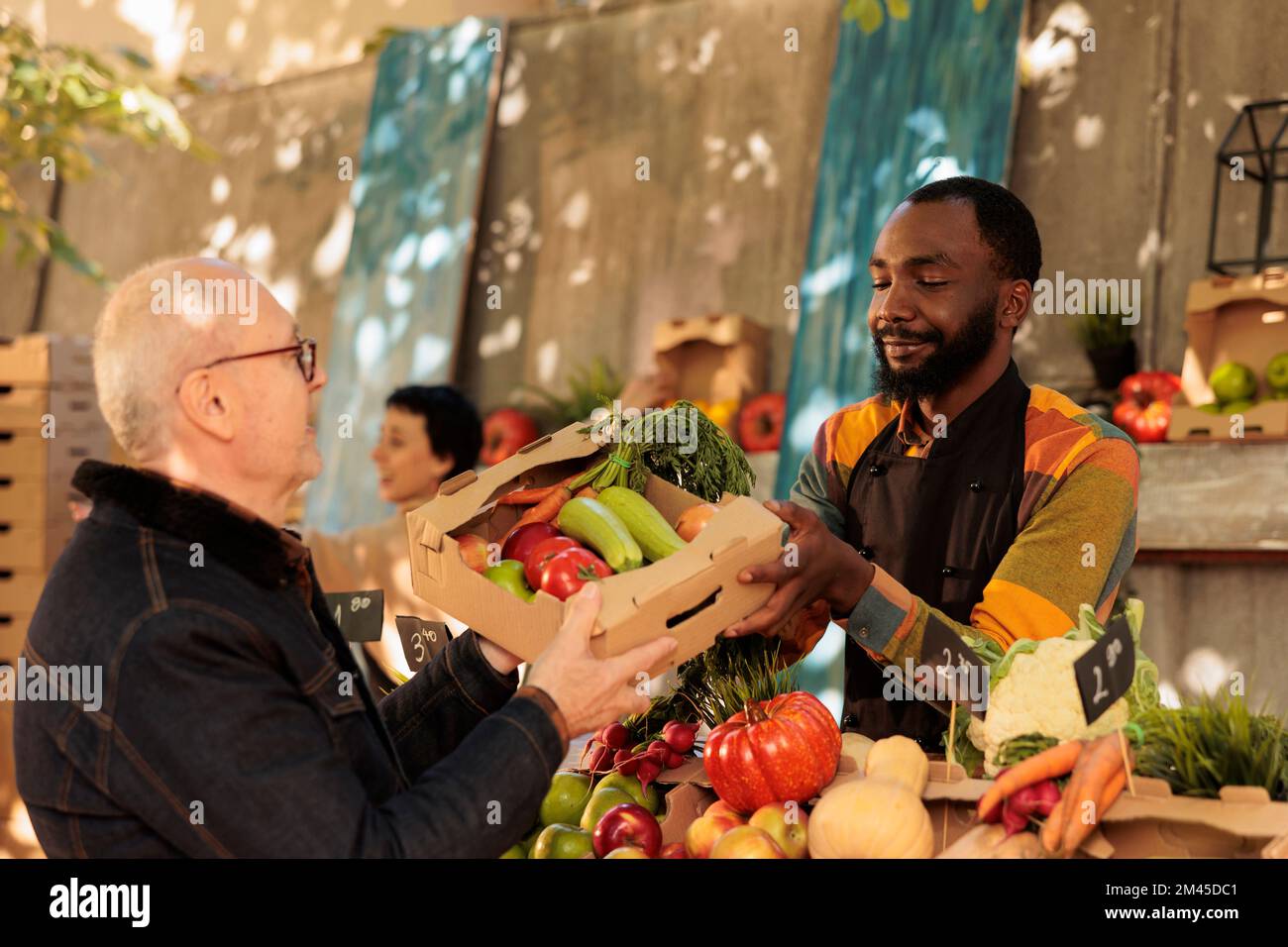Man holding fruits and vegetables hi-res stock photography and images ...