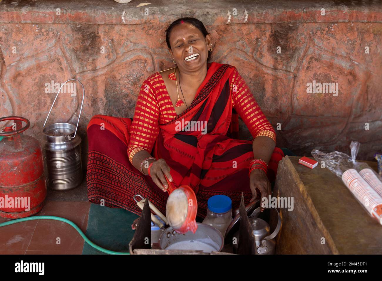 Roadside tea stall hi-res stock photography and images - Alamy