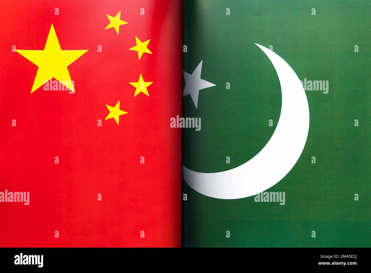 China pakistan flag hi-res stock photography and images - Alamy