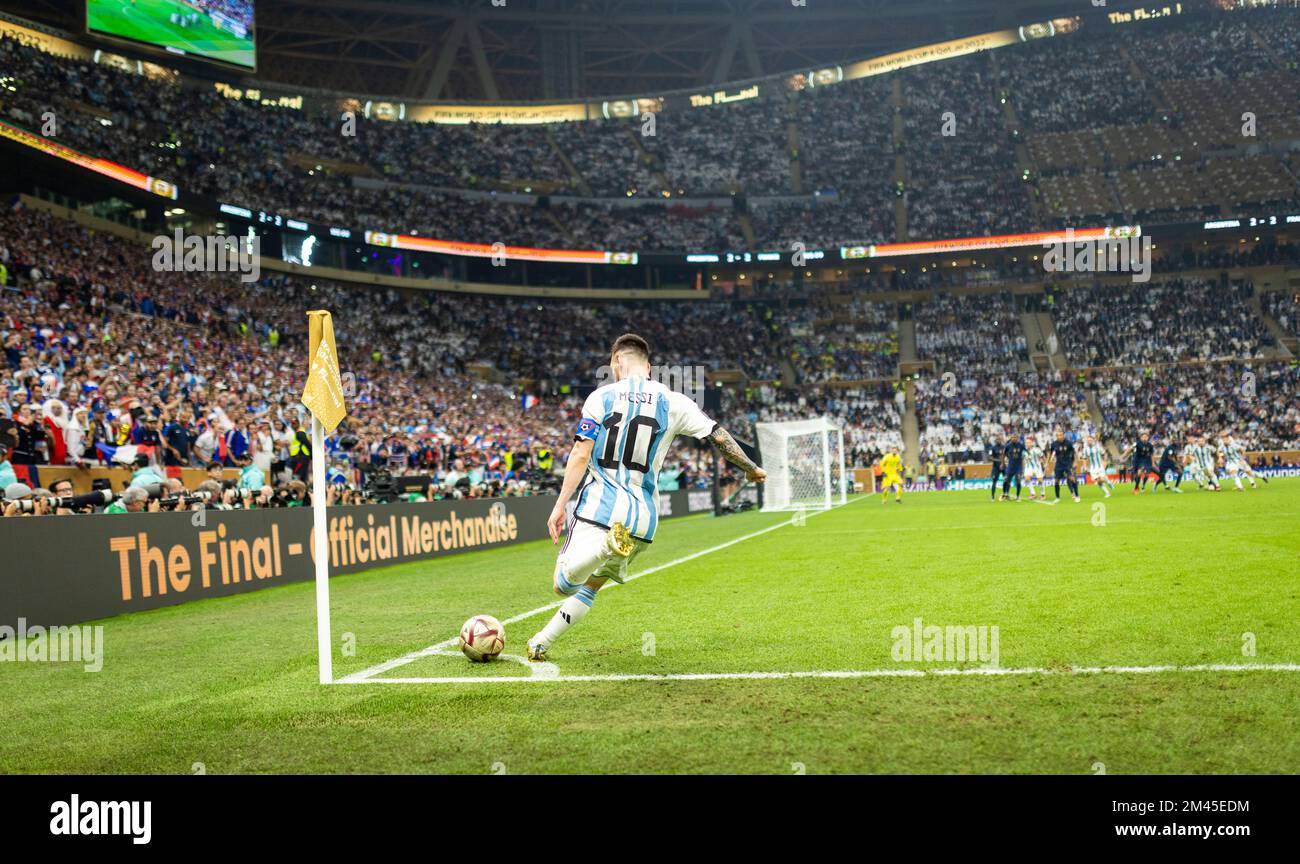 Doha, Qatar. 18th Dec, 2022. Lionel Messi (Arg) kicks a corner kick ...
