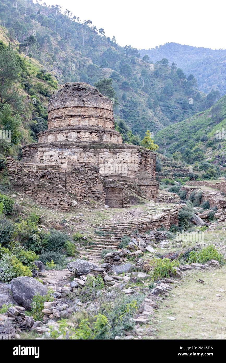 The main Stupa is the largest of the stupas best preserved in this area ...