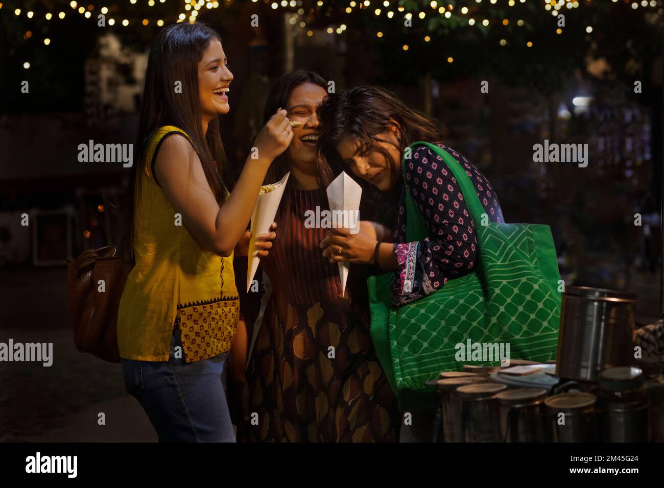 20 fun street food hi-res stock photography and images - Alamy