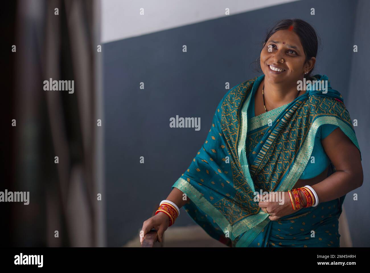 Indian home maid hi-res stock photography and images - Alamy
