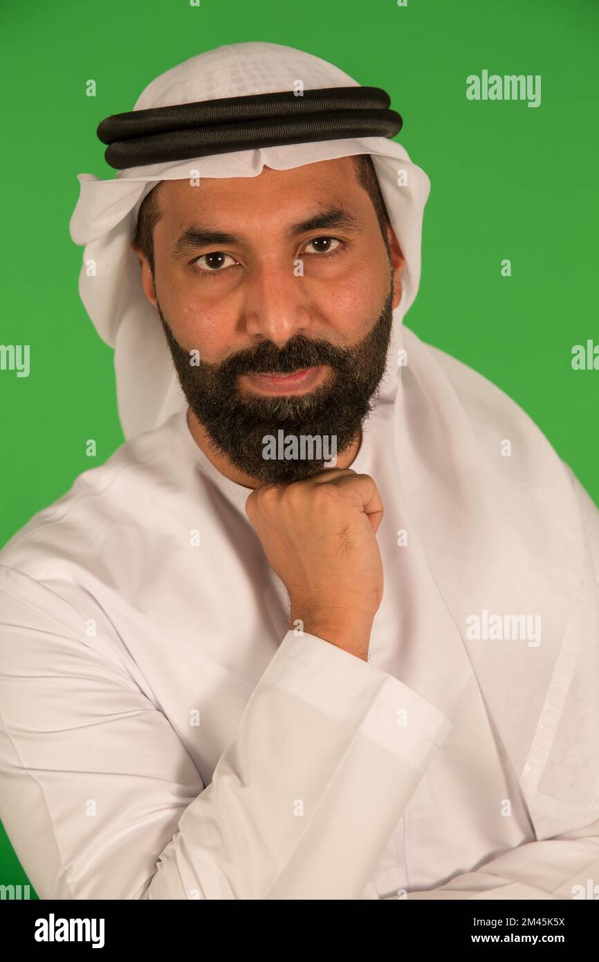 Portrait of an Emirati man Stock Photo - Alamy