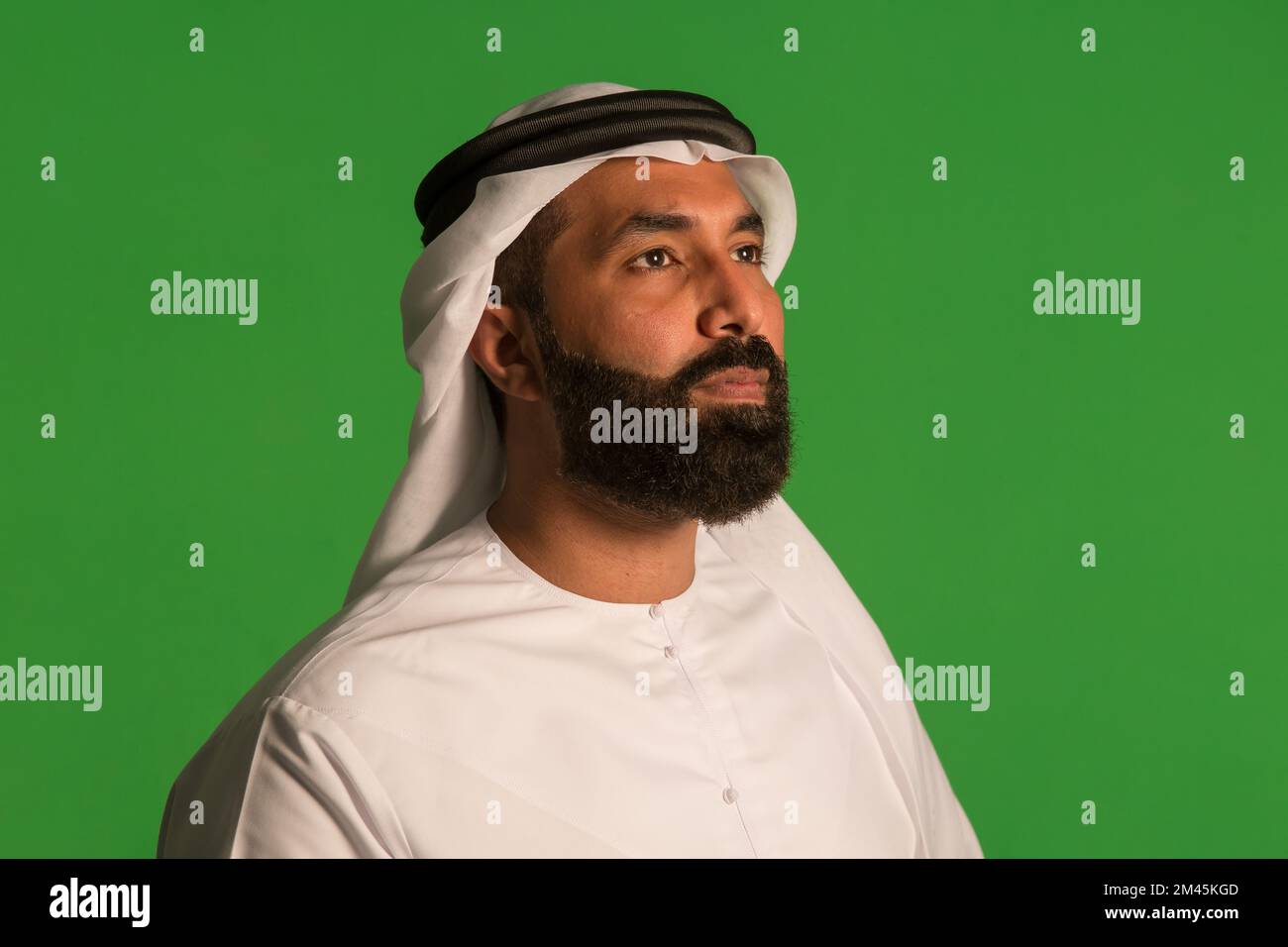 Portrait of an Emirati man Stock Photo - Alamy
