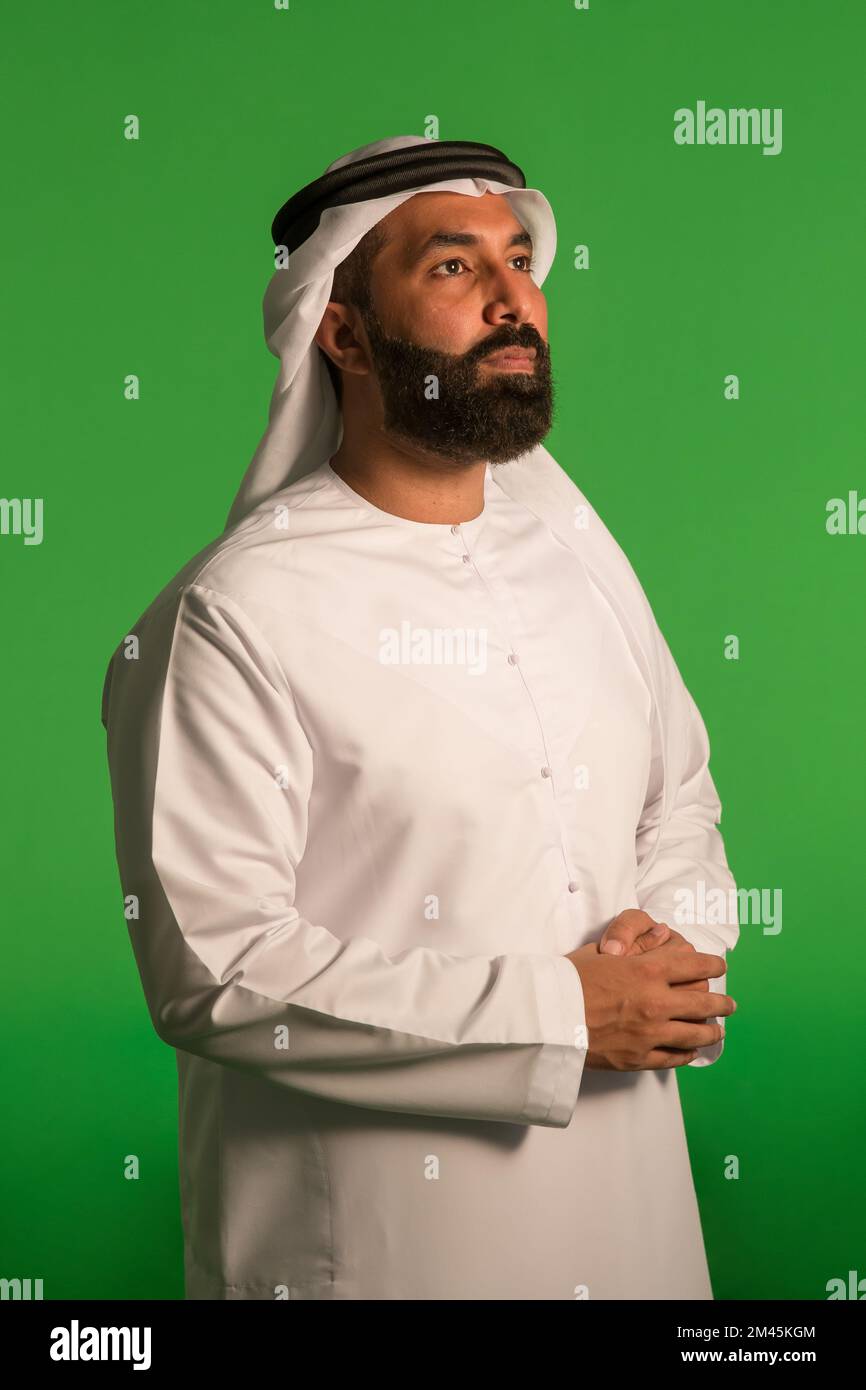 Portrait of an Emirati man Stock Photo - Alamy